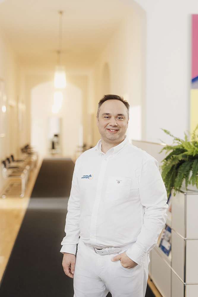 Vita: Doctor-medic Radu-Constantin Badiu, Orthopädie l Unfallchirurgie